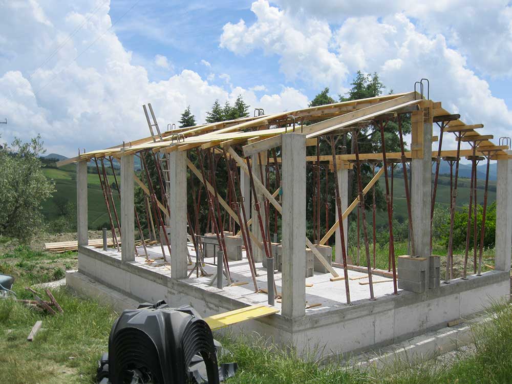 Realizzazione edificio in c.a. adibito a servizi per struttura ...